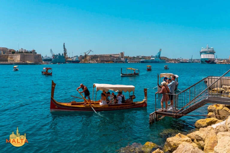 How to Get Around Malta: Public Transport, Taxis and More